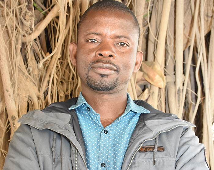 Samba Oumar Fall écrivain « Au Sénégal, l’écriture affamé son homme ...